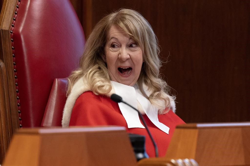 La nouvelle juge à la Cour suprême, Mary Moreau, veut elle aussi mieux ...