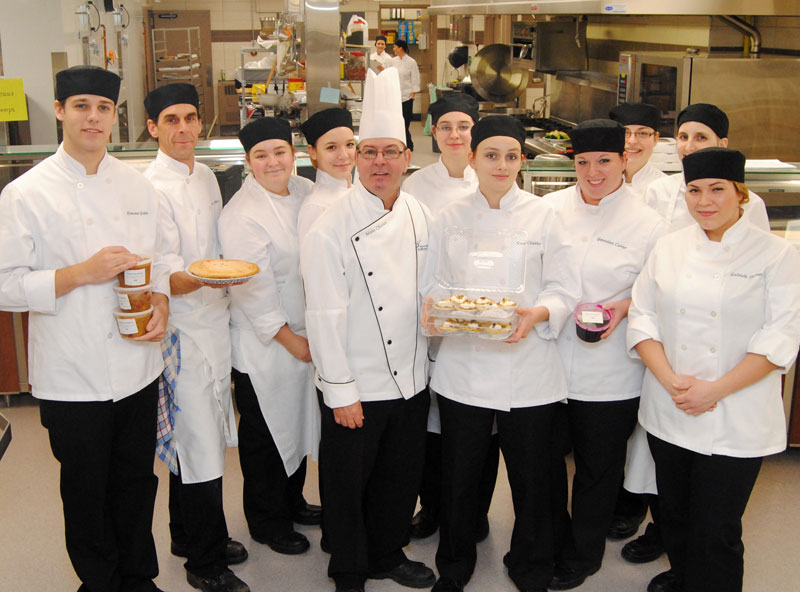 Des cuisiniers en herbe au Centre des Bâtisseurs à Saint-Joseph