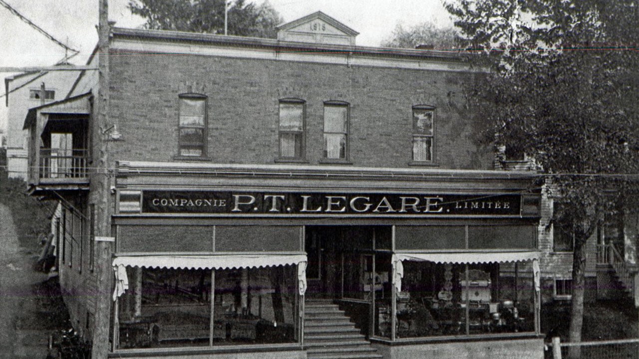 L'ancien magasin P.T. Légaré sur la 1re Avenue | Pierre Morin ...