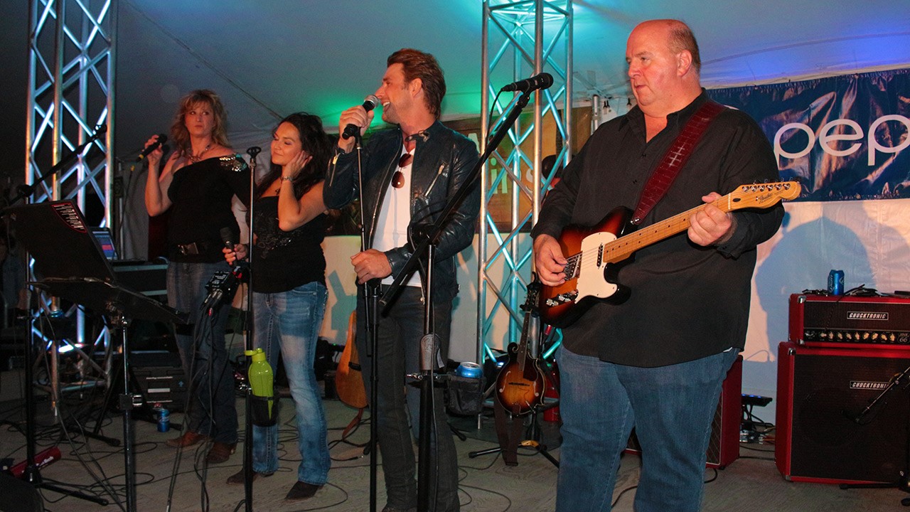 Robby Johnson : De Nashville à Nashville