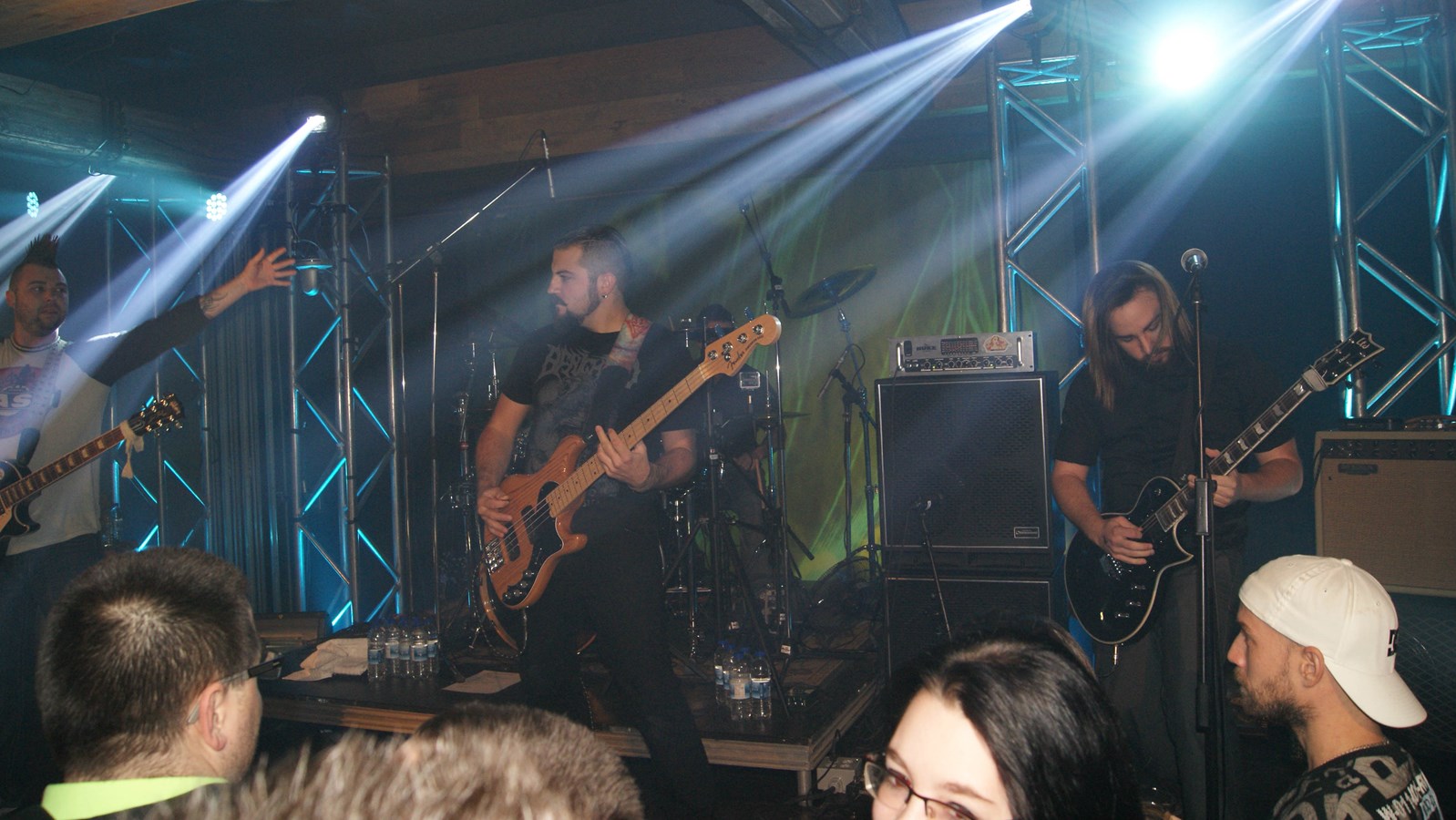 Un lancement d'album spectaculaire pour la formation News Out