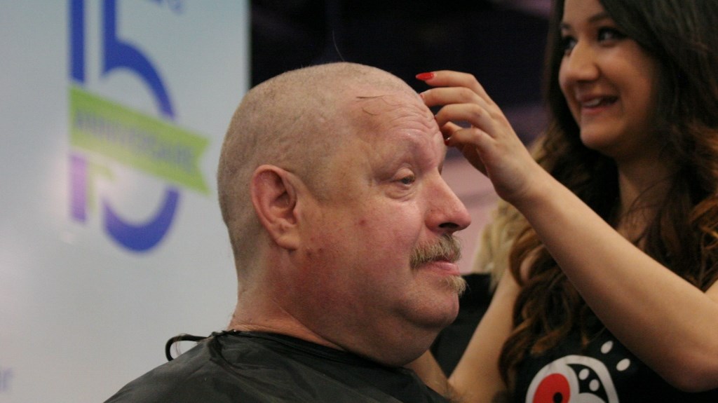 Un record de 238 500$ pour le Défi têtes rasées Leucan 2015