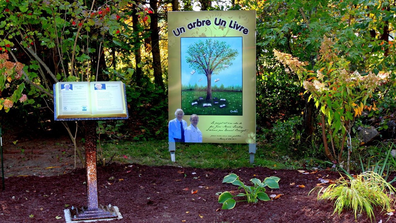 Inauguration de trois plaques commémoratives au parc « Un arbre un ...