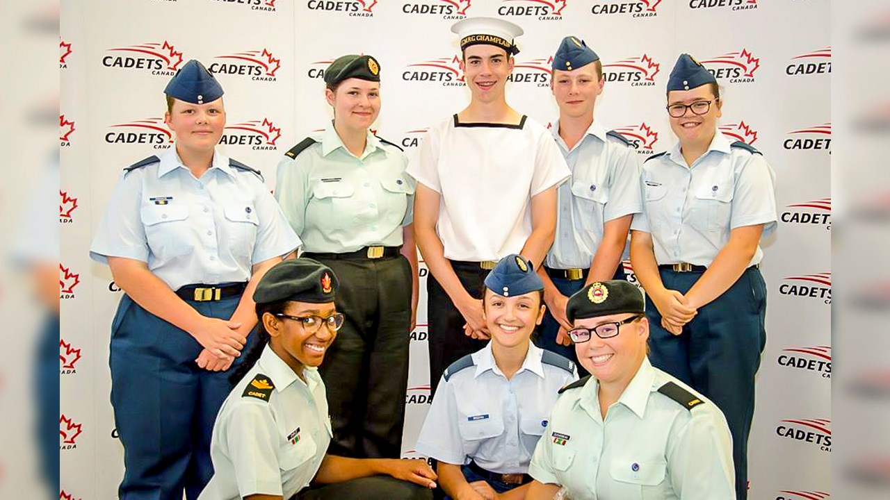 Une trentaine de cadets du Corps 2898 de Sainte-Marie présents à des ...