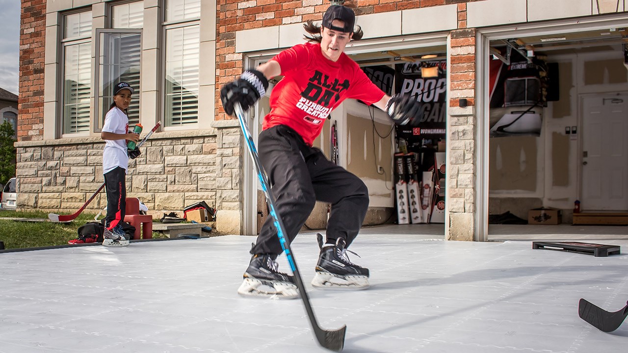 Le Beauceron Alex Fortin connait un succès planétaire avec HockeyShot