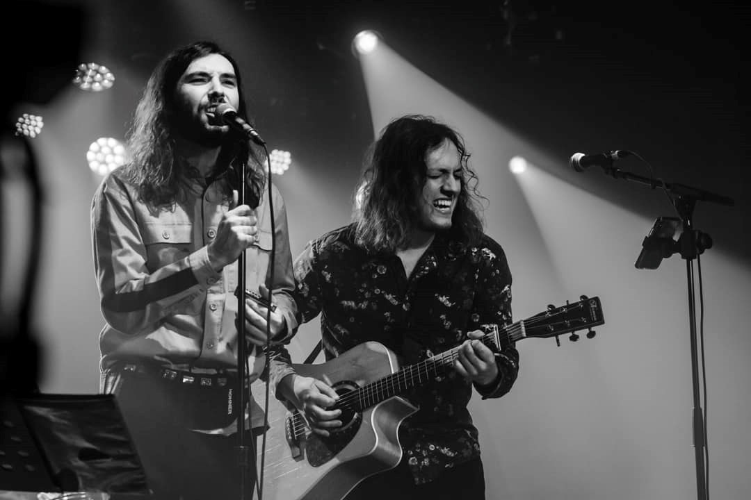 Un premier vidéoclip pour Steven & Steeven