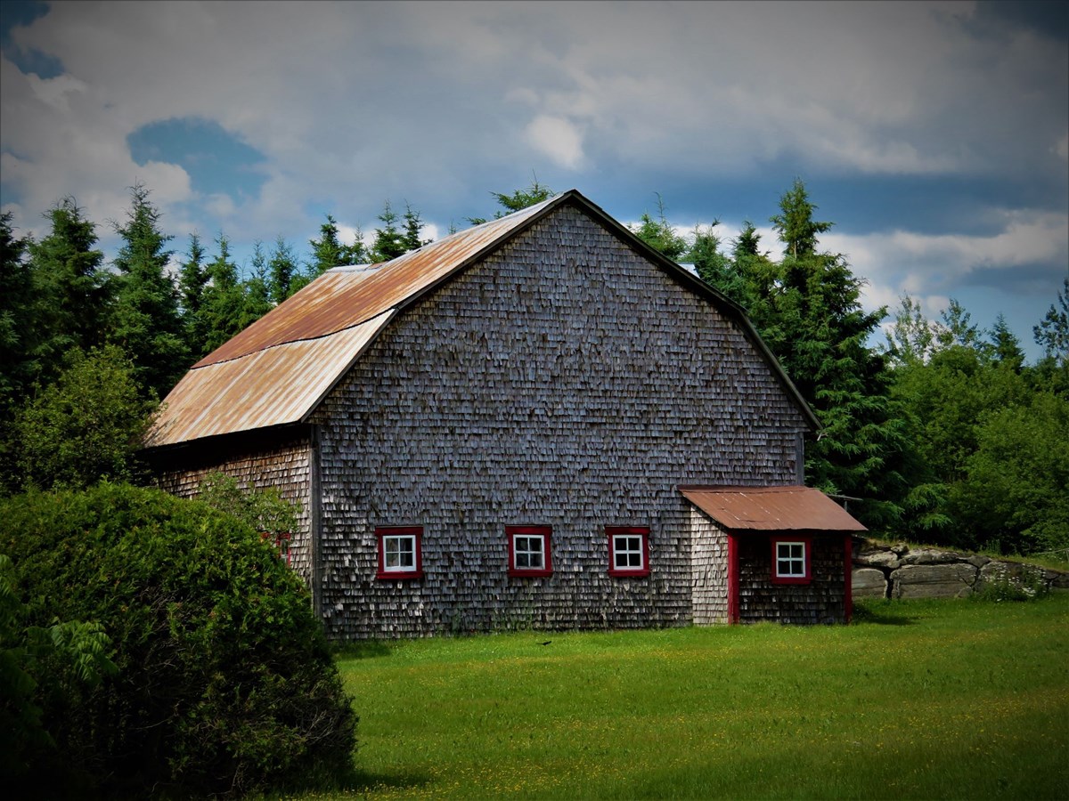 Galerie 5: As-tu vu la belle grange?