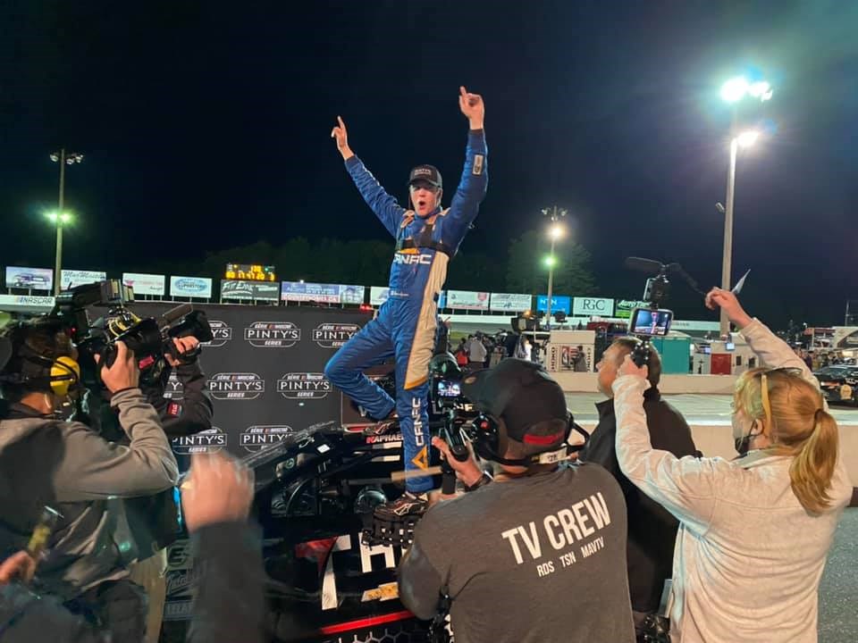 Raphael Lessard signe la première victoire de l’équipe Wight ...