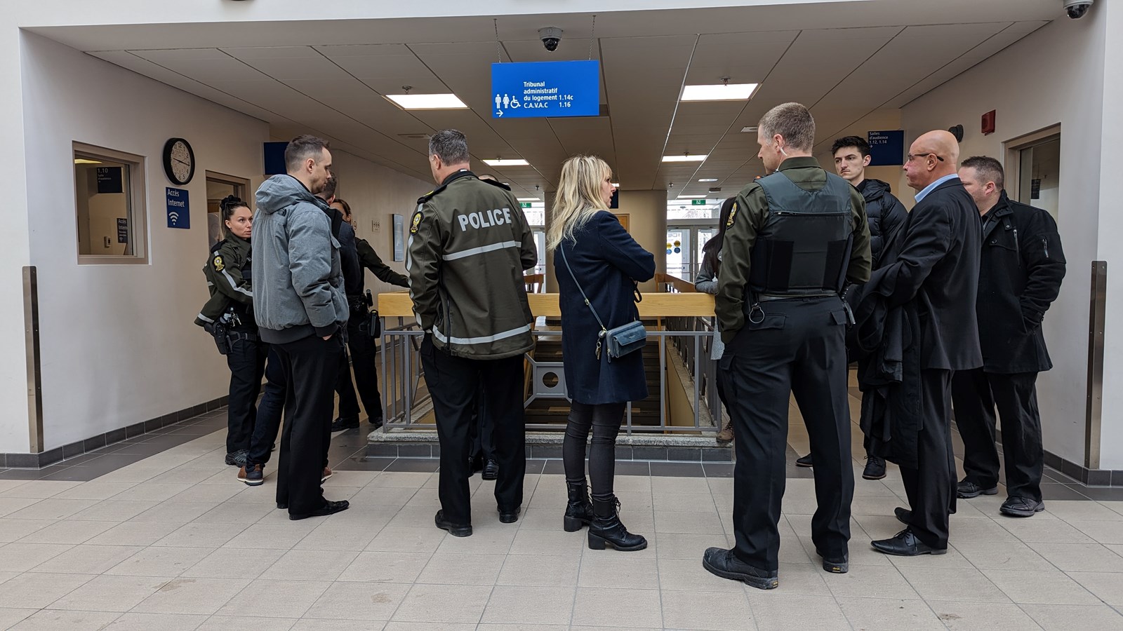 Tirs sur une policière: coup de théâtre au palais de justice