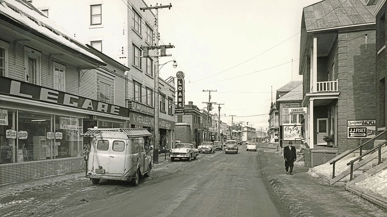 Alfred Martinette Ferblantier il y a plus de 100 ans